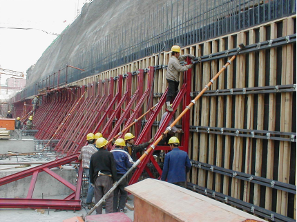 Introduction to Retaining Wall Formwork - 山东智模建筑科技有限公司